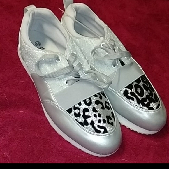 Twisted | Shoes | Brand New Twisted Running Sneakers | Poshmark
